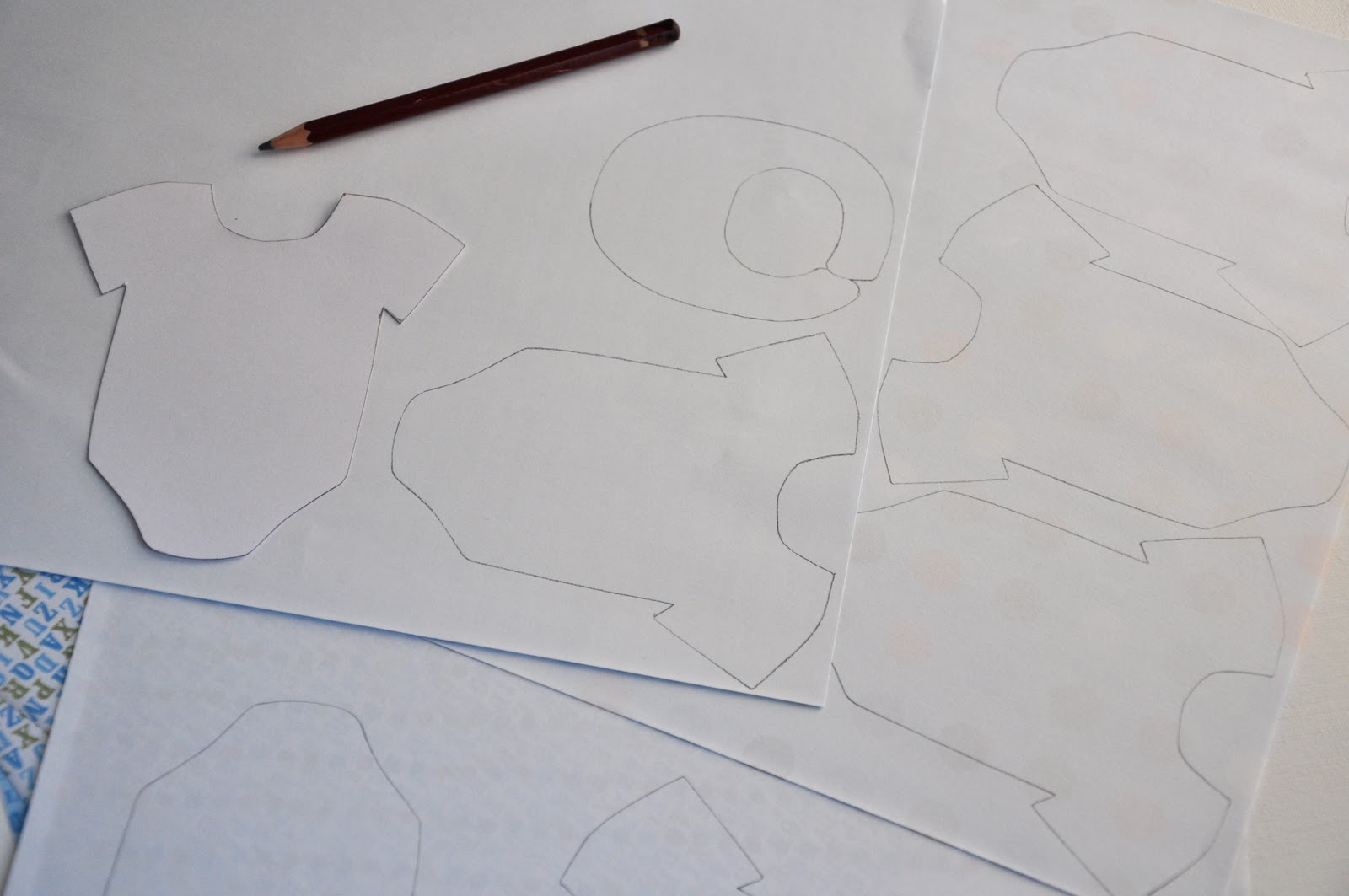 pippa's long stockings: DIY baby shower clothesline bunting