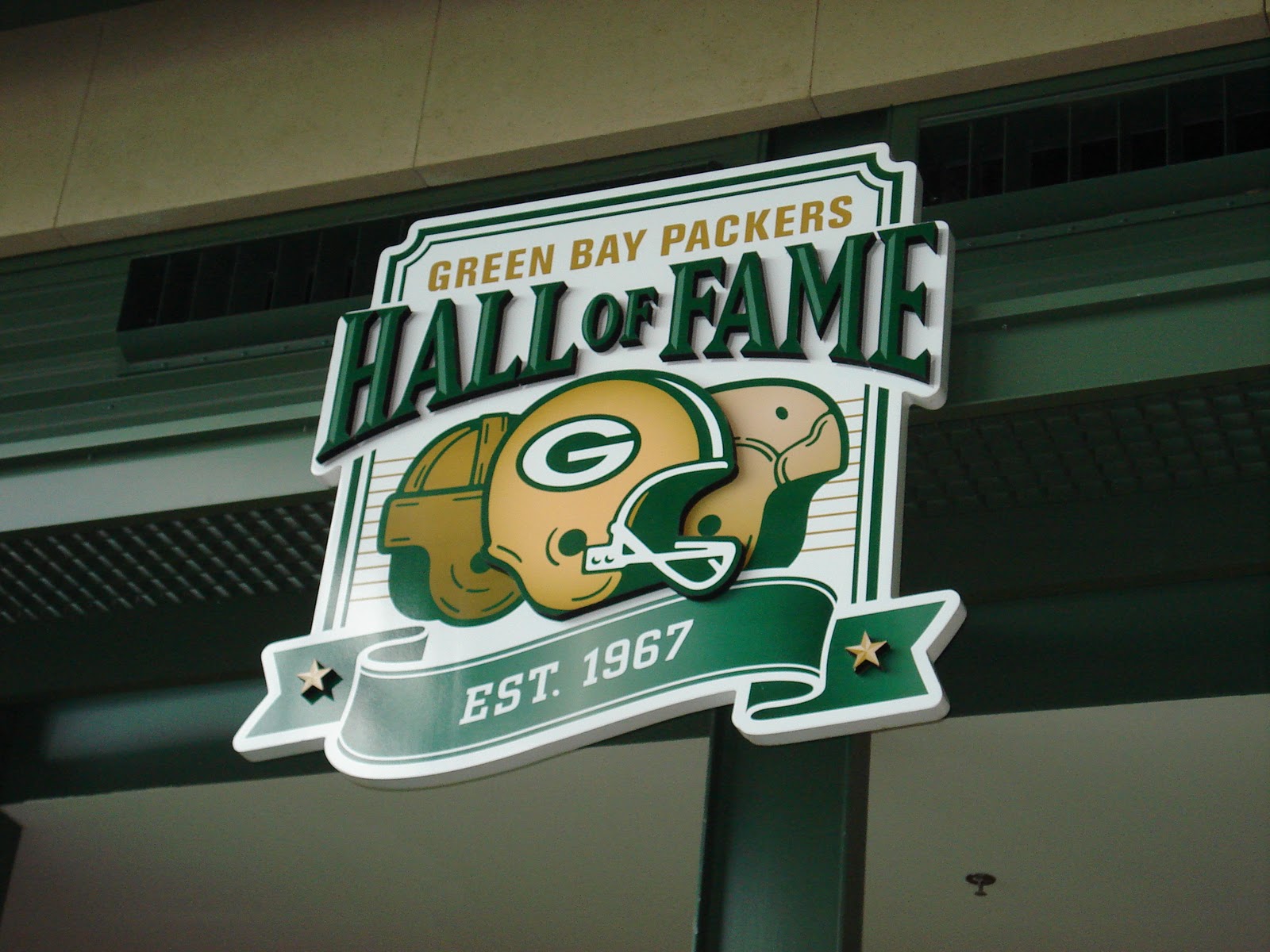 Green Bay Packers Walk of Legends | Wisconsin Tourism and Green Bay ...