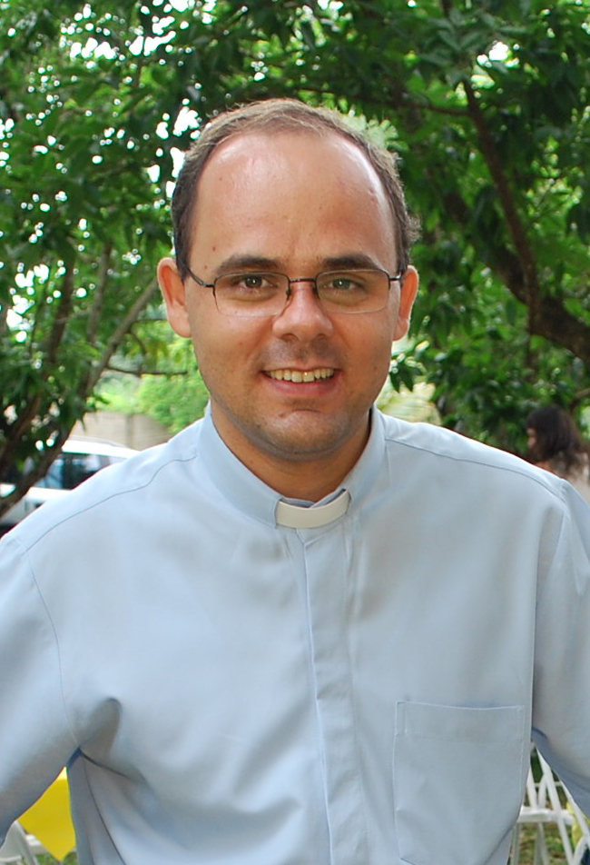 PARABENS PADRE MARCOS! ~ LUZ DO SENHOR