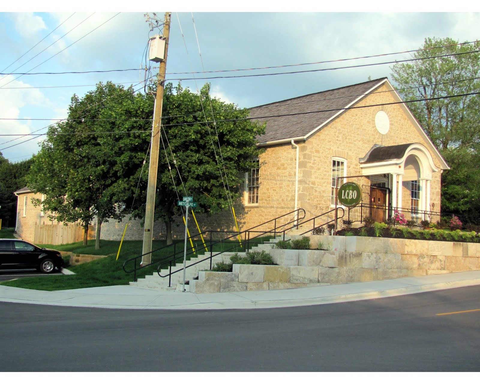 The World of Gord: Elora LCBO and Elora Special Bitter