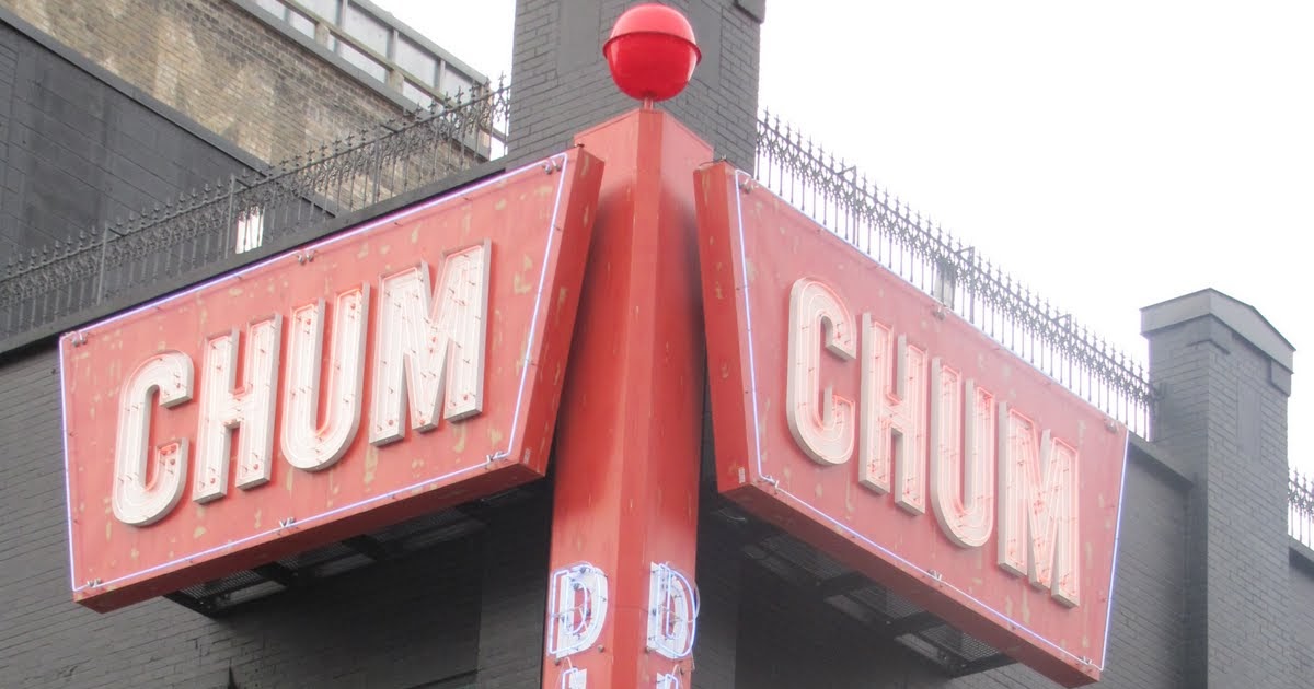 The World of Gord: A Gords Eye View of Toronto - The CHUM Sign