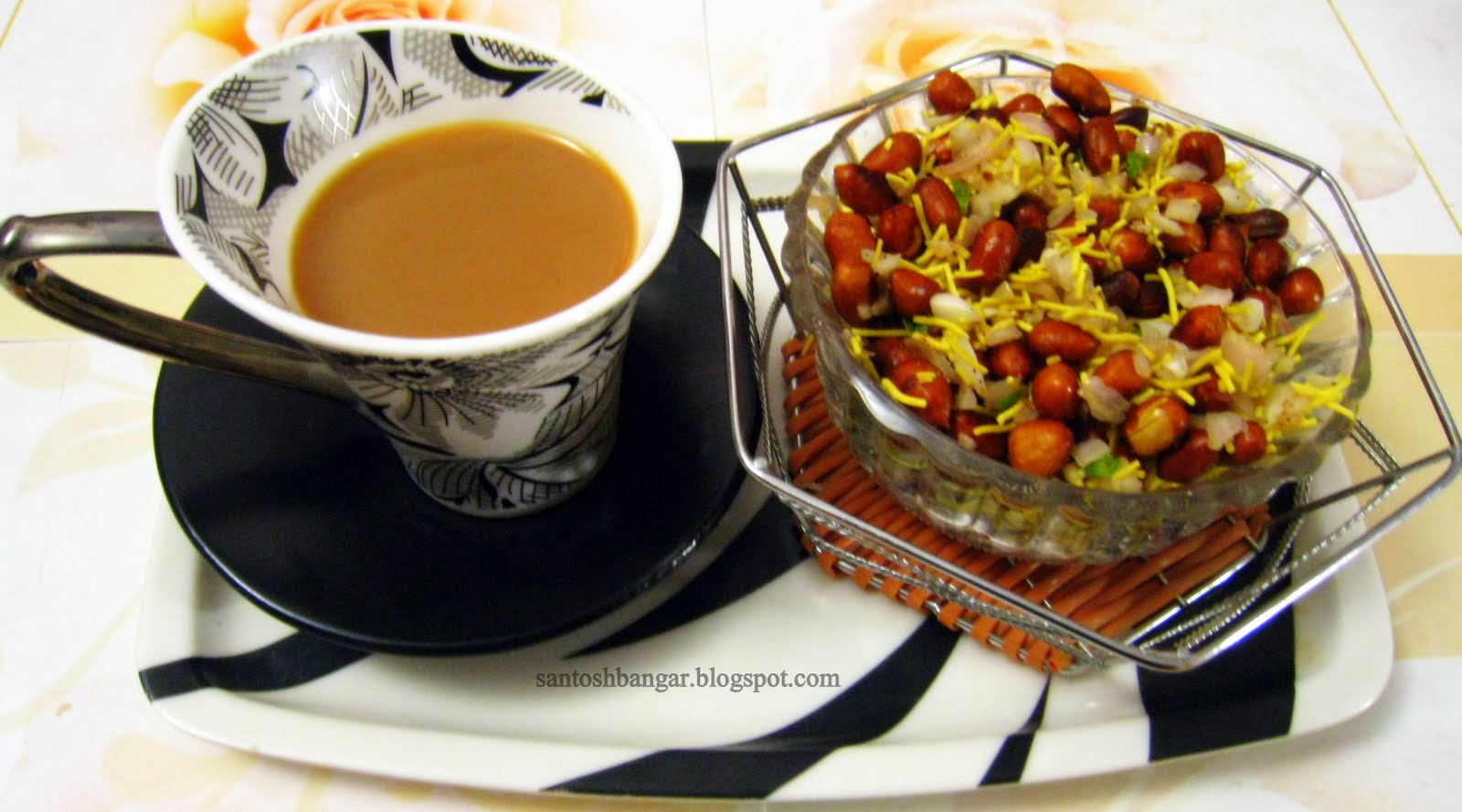 @: fried groundnut with onion