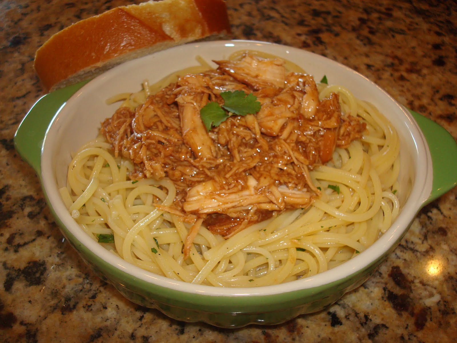 Random Recipes: Ranch Spaghetti with BBQ Shredded Chicken
