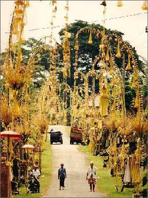 Gending Rare: Balinese Penjor