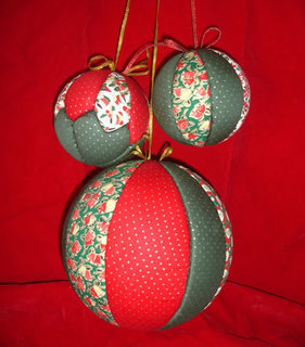 Sucateando: BOLA DE NATAL PATCHWORK