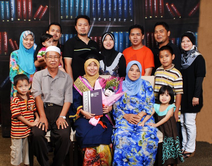 My bLoG mY CoReTanUmmI: December 2010