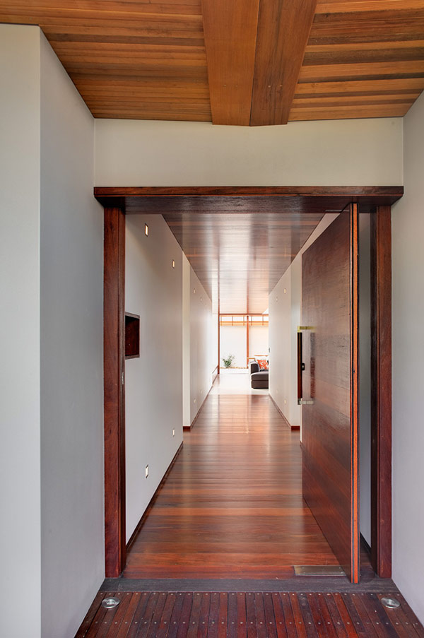 ' All About Modern Ideas ': Wood brings warmth to home design