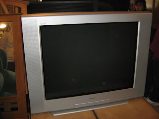 Uhuru Furniture & Collectibles: 2004 Sony Trinitron 36" Flatscreen SOLD