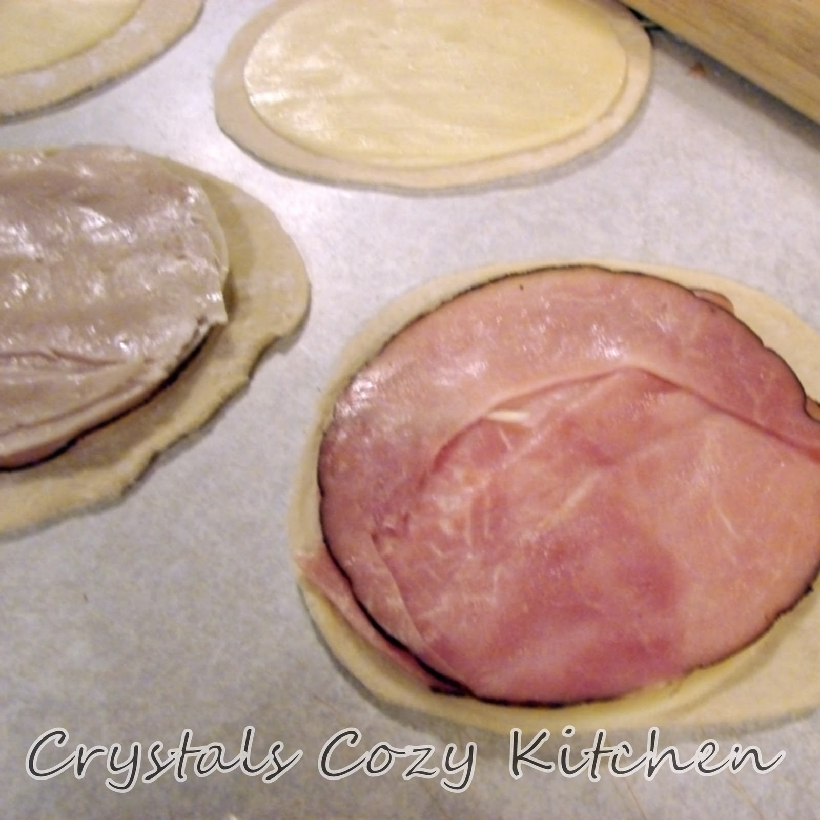Crystal's Cozy Kitchen: Stuffed Bread