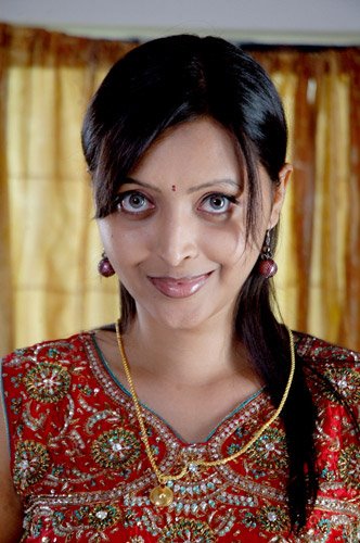 KANNADA GALLERY: Chitra Fame Rekha Stills From Boss Movie