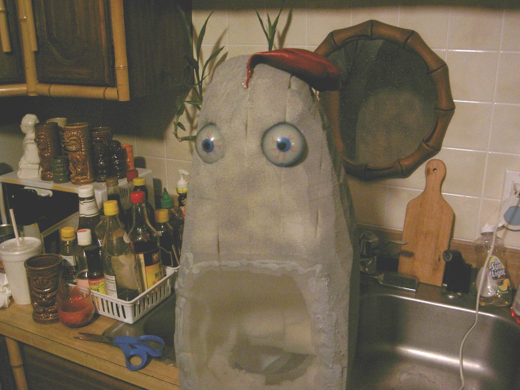 KW Monsters Blog of Evil: CHICKEN HEAD MASK