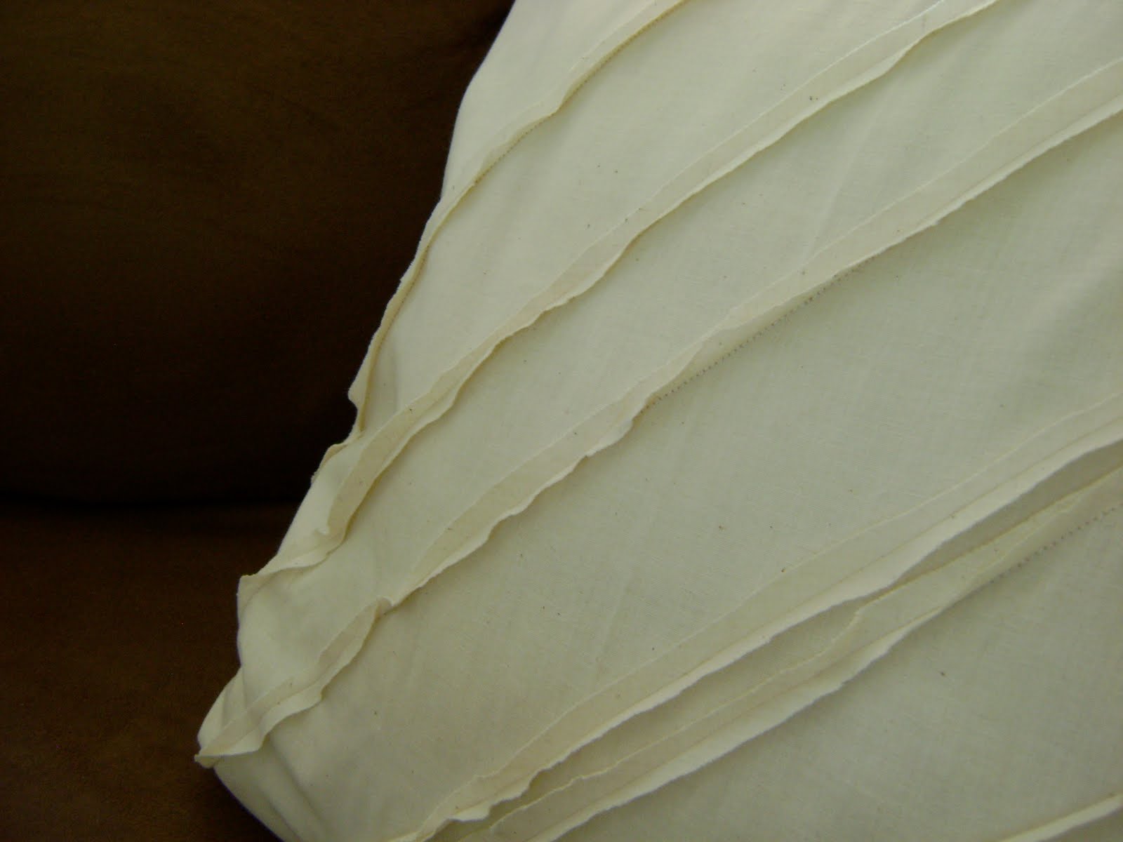 Something Pretty: Flap closure pillow