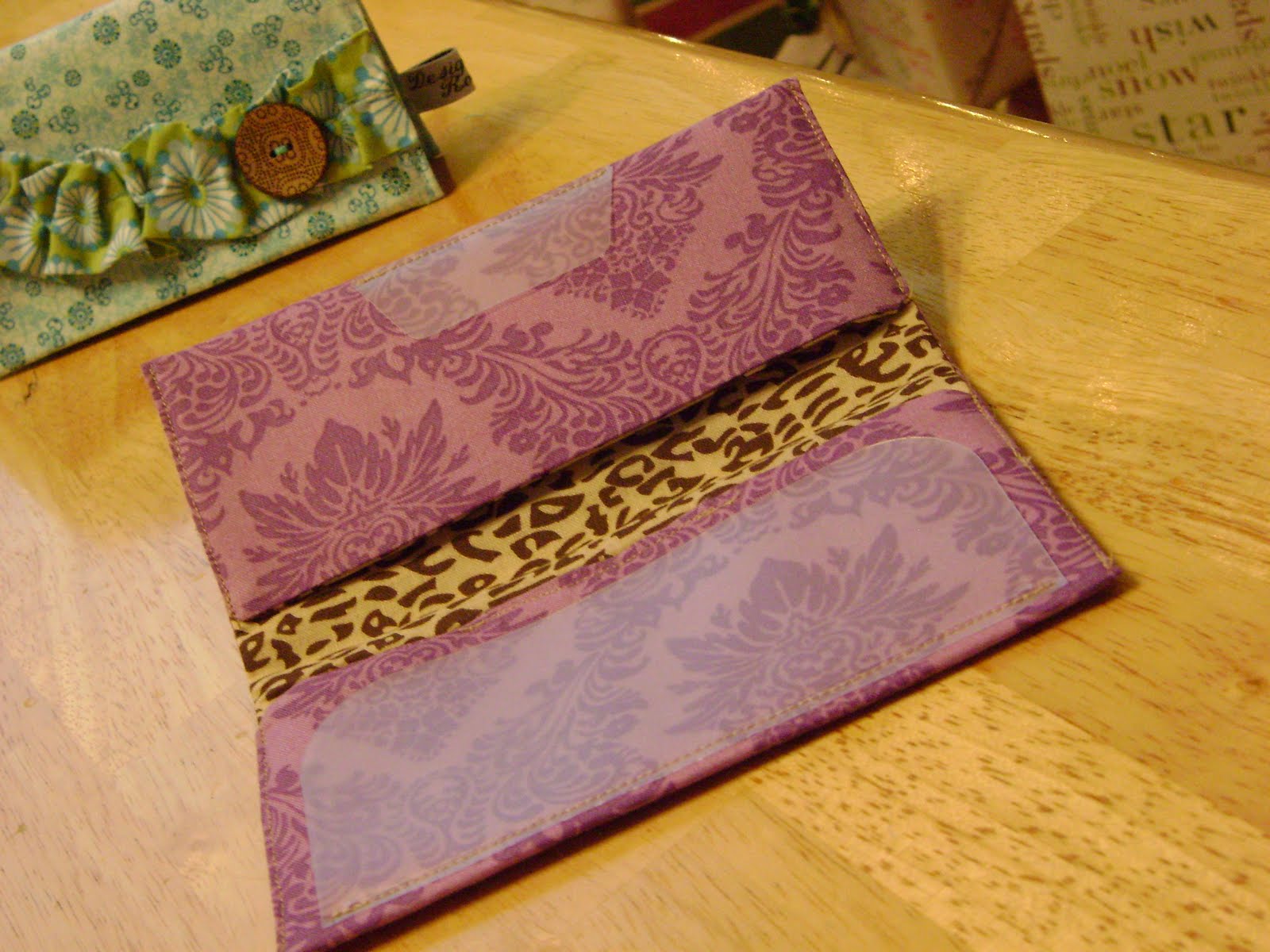 Something Pretty: Hand-Crafted Christmas: Checkbook Covers