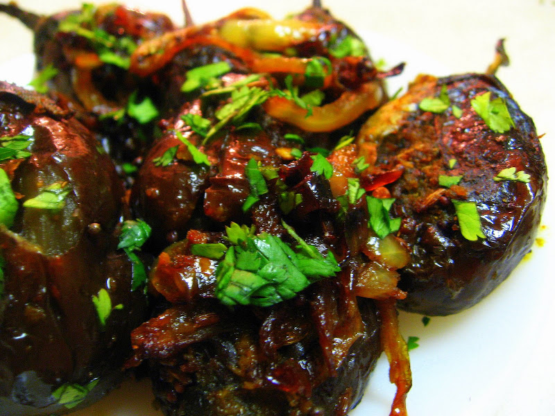 Indian cooking: Guthi Vankaya Vepudu ( eggplant fry)