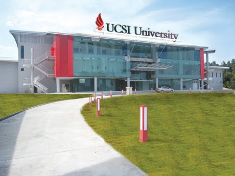 the story of Arika Yasmine: UCSI (University College Sedaya International)