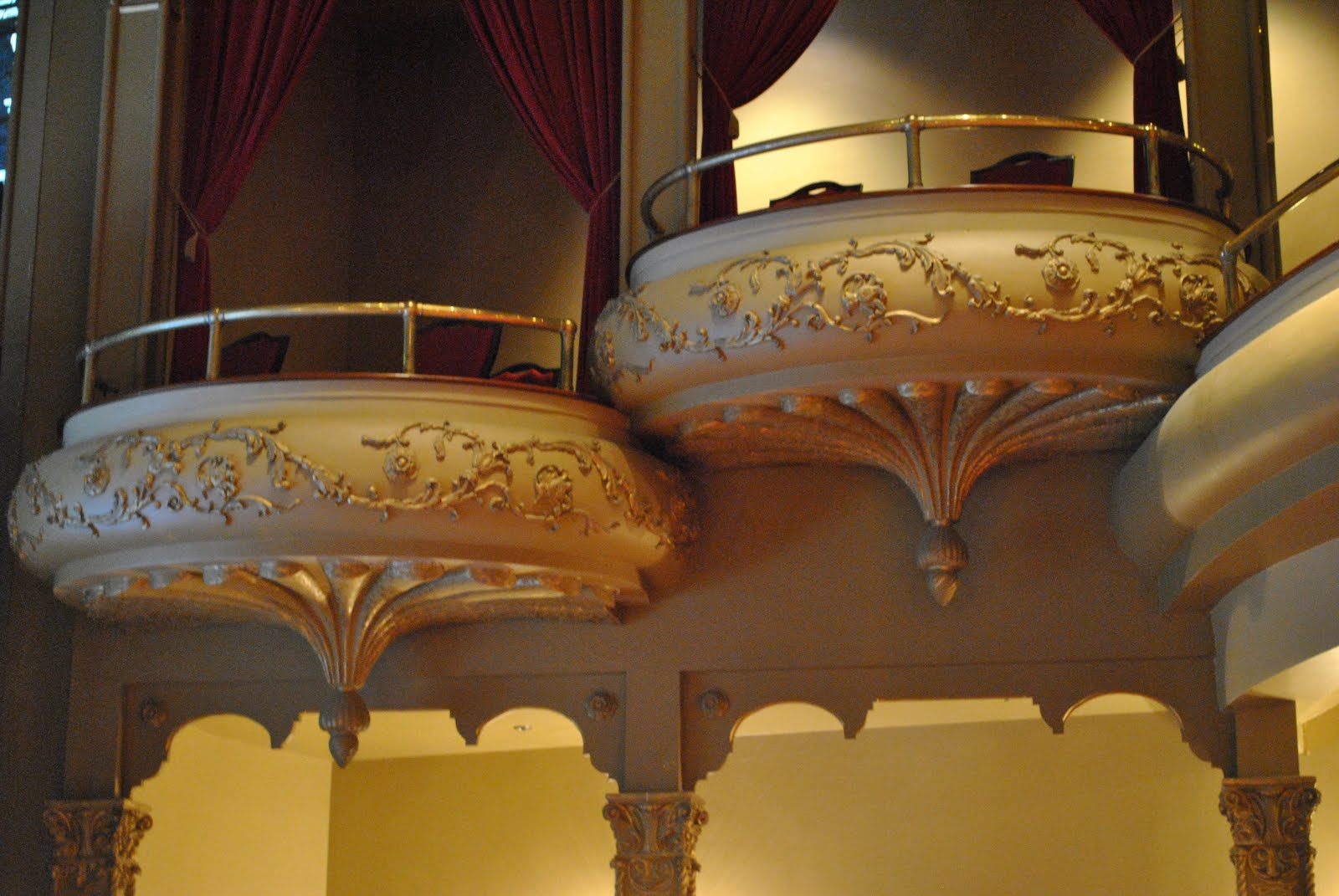 The Further Adventures of the boyinthepit: Lexington Opera House