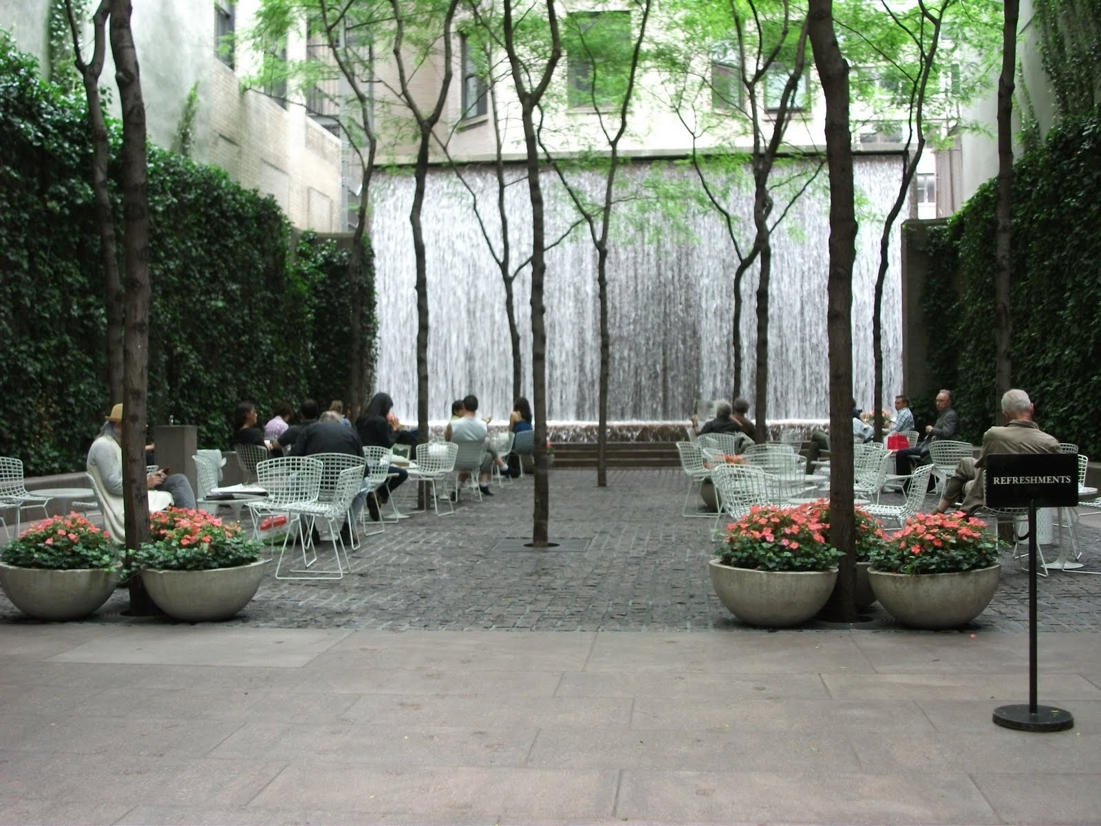Urban-Musing: Interstitial Space - Paley Park
