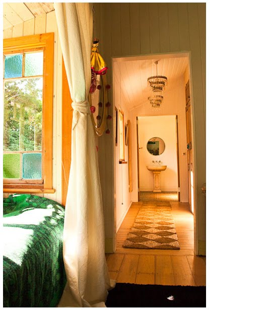 The Design Files: Byron Bay Home - Sonya Marish of Jatana Interiors