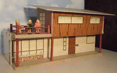 My Vintage Dollhouses: A Modern Strombecker Dollhouse
