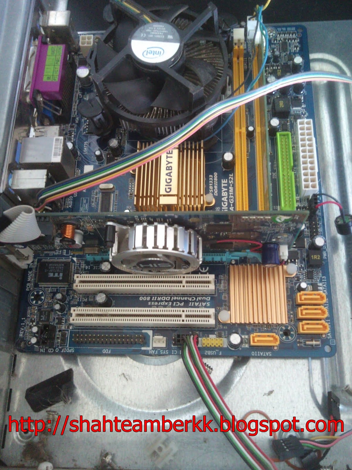Cara Untuk Memasang Graphic Card Pada Motherboard Komputer
