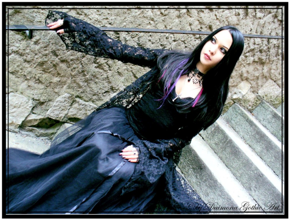 View topic - Wretched and Devine: Sub Zero Goth Role Play Open ...
