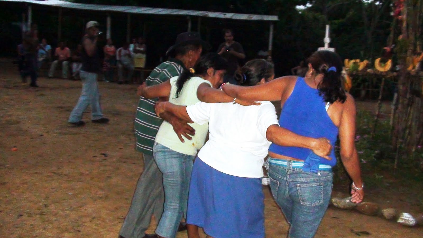 LA DANZA DE LAS TURAS DE VENEZUELA: LA DANZA DE LAS TURAS EN VENZUELA