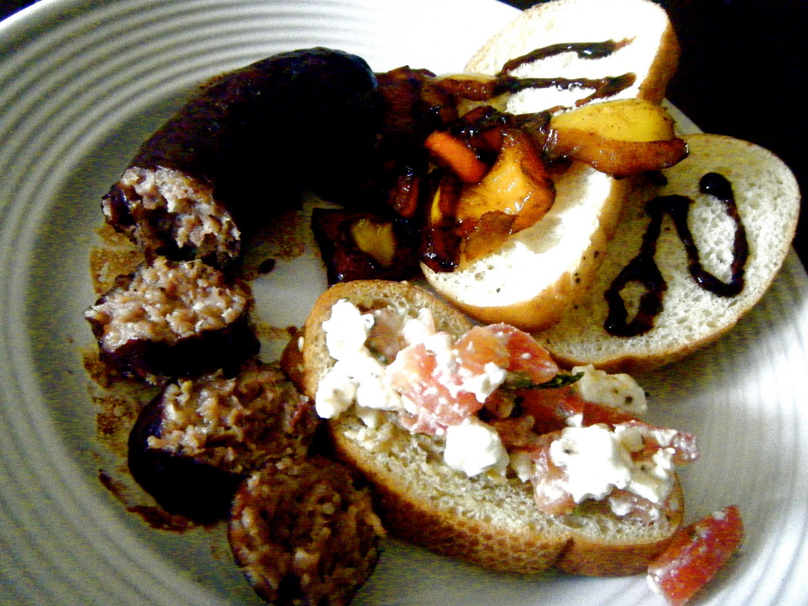 Clutzy Cooking: Lesley's Infamous Italian Sausage Cooked in Red Wine ...