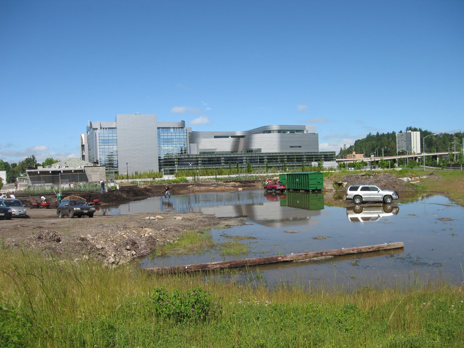 Horticultural Building Systems: Eugene Federal Courthouse Garden
