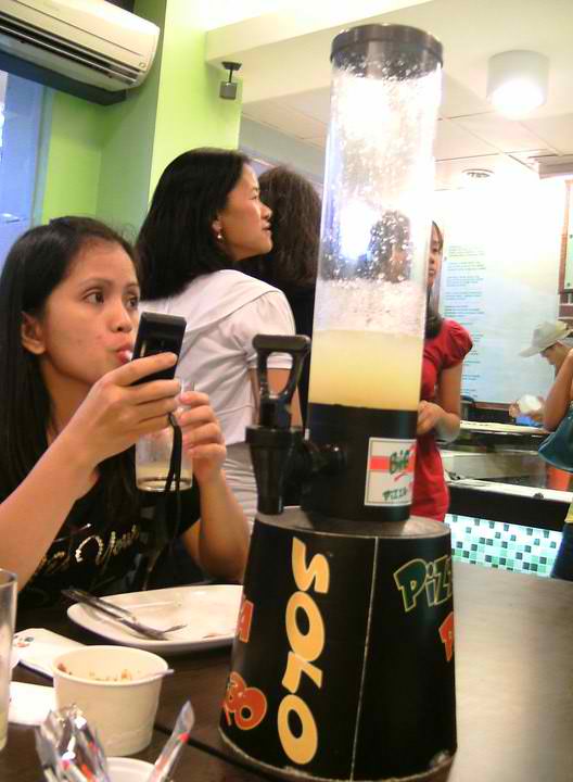 a piece of jewel: Big 30 Pizza at Paseo de Sta Rosa