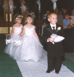 POSH WEDDINGS: WHAT IS A RING BEARER