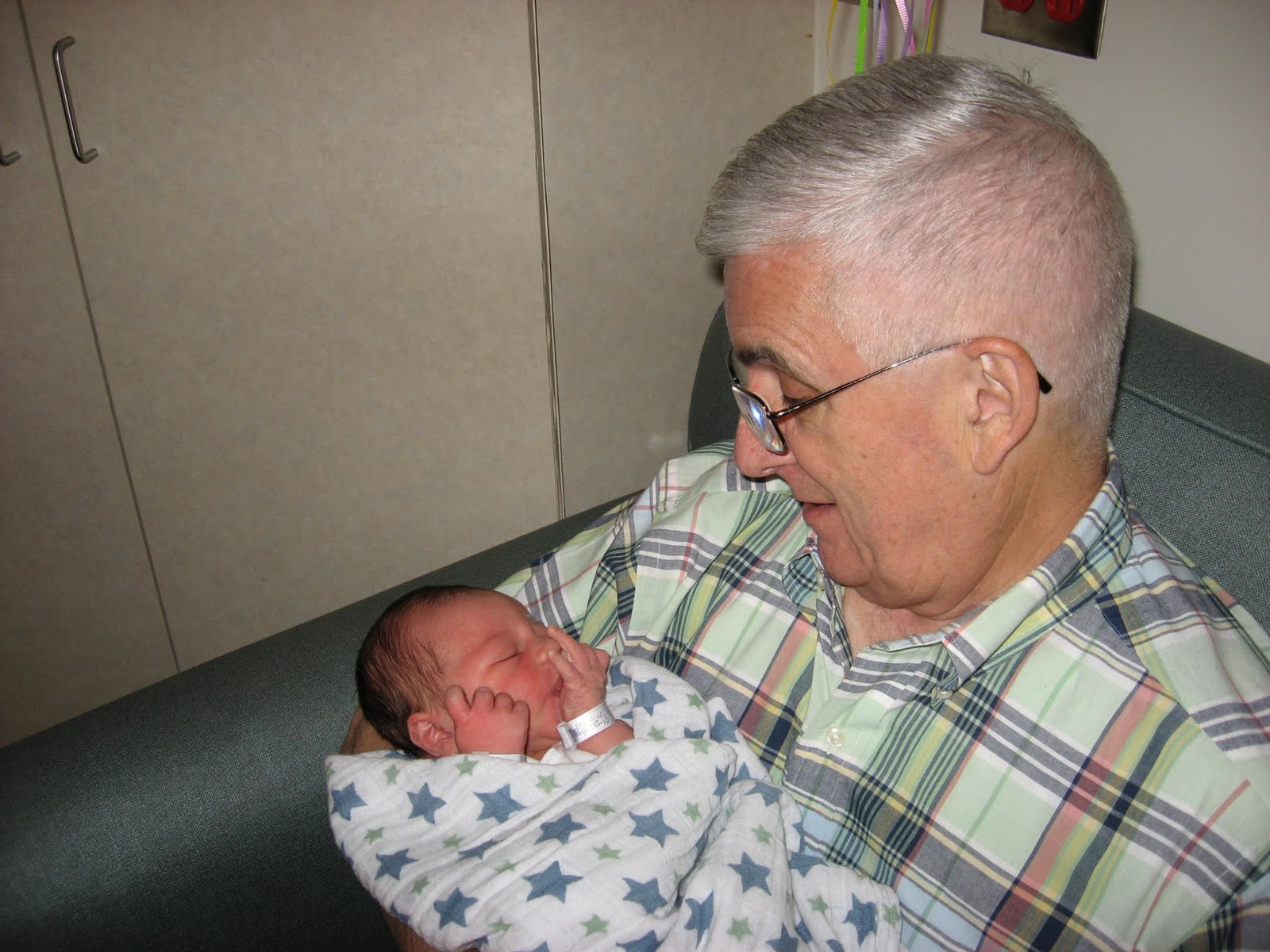 TOM & CARRIE: Levi Thomas & Glenn Thomas