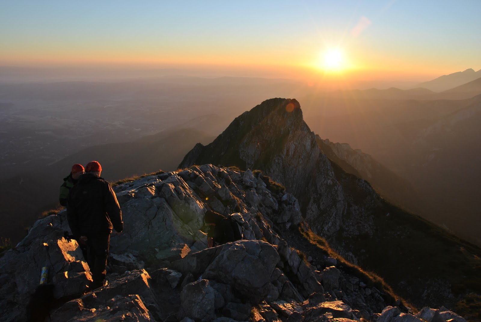 lujek w hełmofonie i chudzian z zapałkami