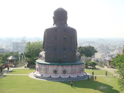 Travels in Taiwan: The Big Buddha of Baguashan, Changhua