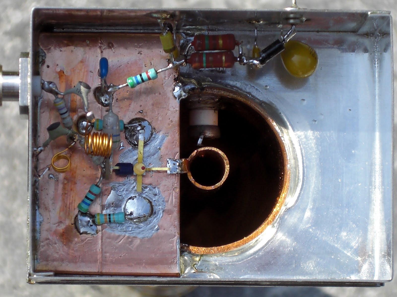 2m Cavity pre-amp: Building a Cavity pre-amp for 2m