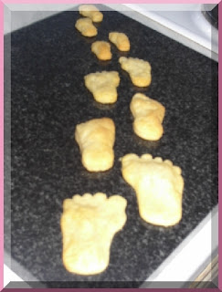 Rosie Bakes A 'Peace' of Cake: Cheesy Feet Anyone?