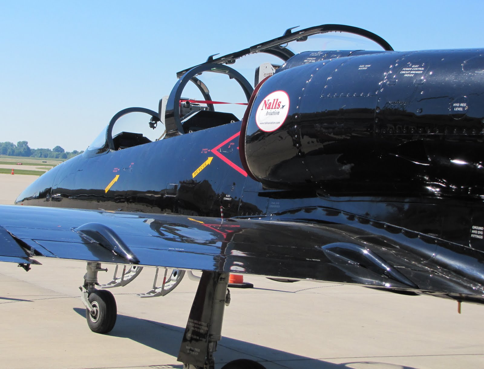 The Aero Experience: Art Nalls' L-39 Chase Plane on Display at Fair St ...