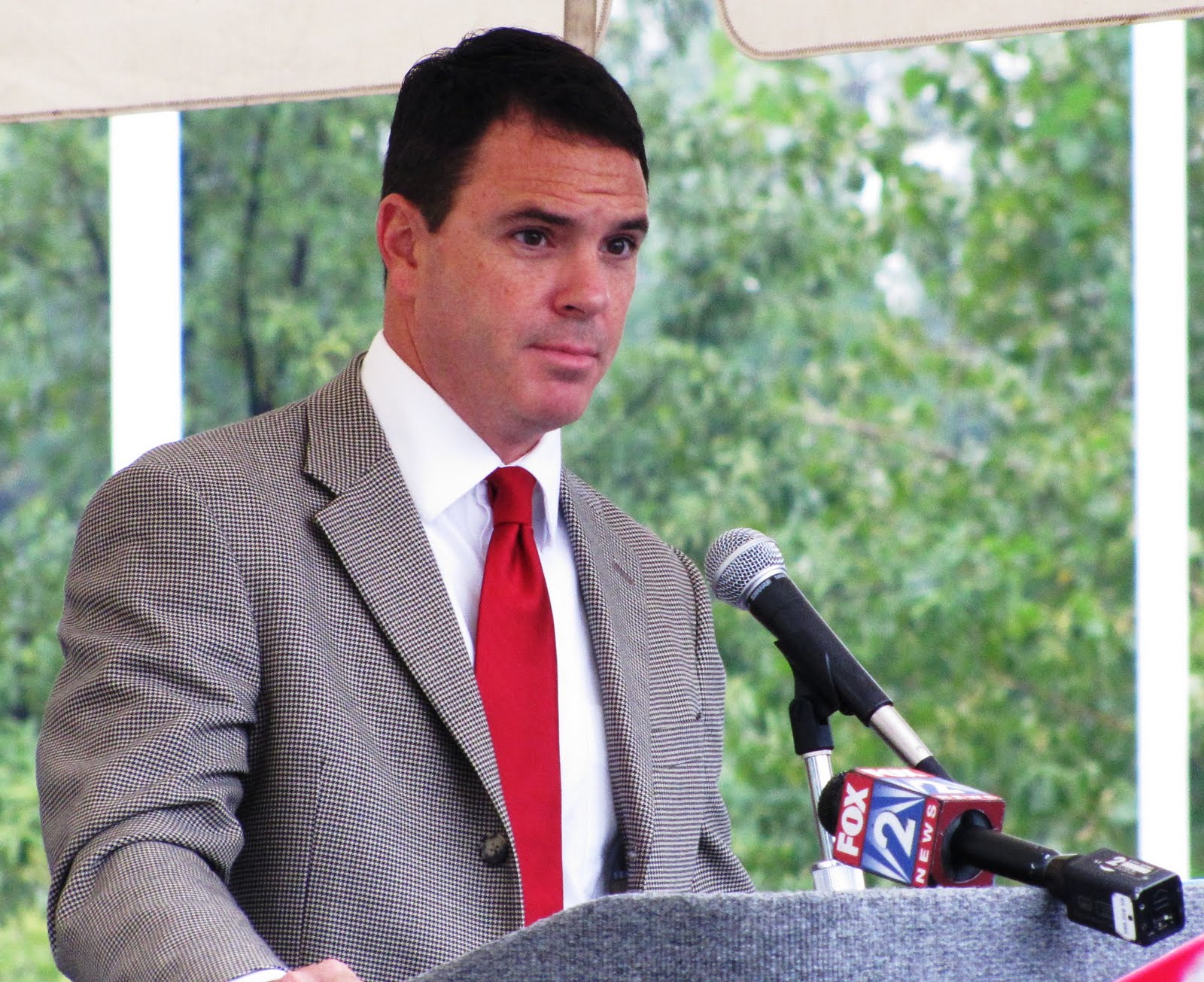 The Aero Experience: Blue Angels F/A-18B Hornet Arrives at St. Louis ...