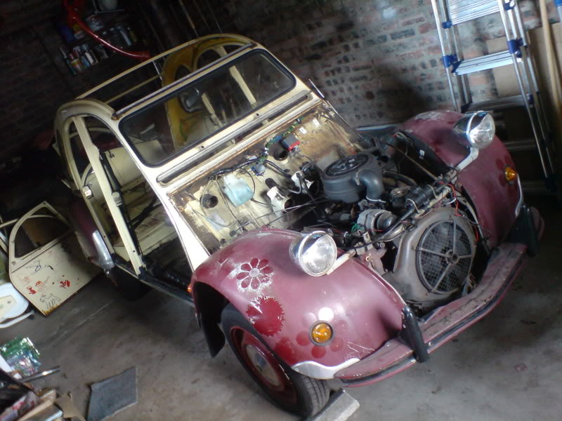 Little Botanica: 2CV restoration - the beginning