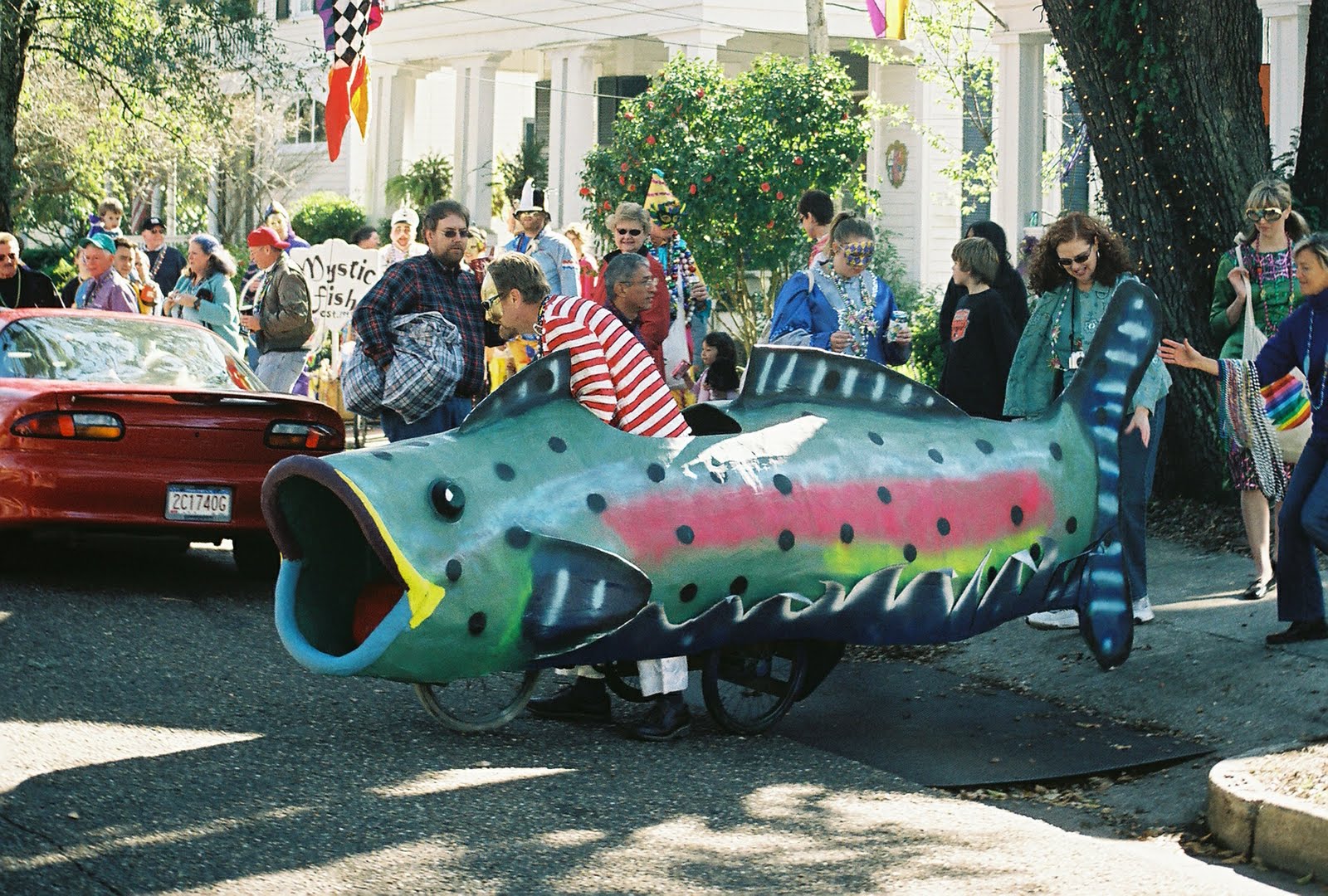 TRACY HARTLEY ART AND FURNITURE: INDUSTRIAL PAPER MACHE MARDI GRAS ...