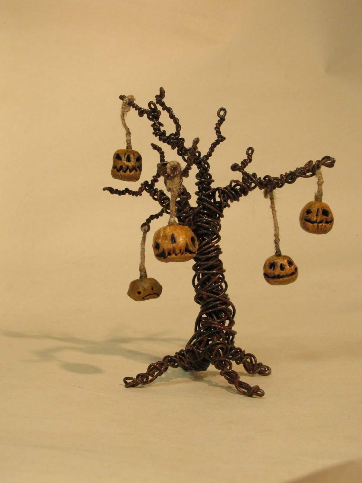 The Shadow Farm: Jack O Lantern Tree