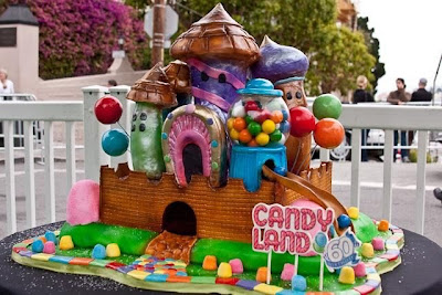Amaze Pics & Vids: San Francisco - Giant Candyland on Lombard Street ...