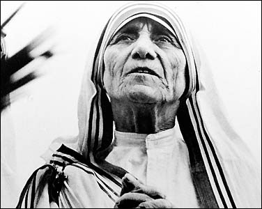 Amaze Pics & Vids: Mother Therasa