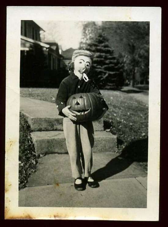 GADAPA SUBHASH's Web Log: Old Time Funny Photos (Part 3) - Rare Photo ...