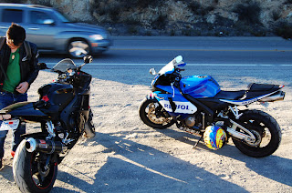 DK and Jenny's Happy Place: Tis' Done!! BLUE REPSOL CBR 600RR!!!!