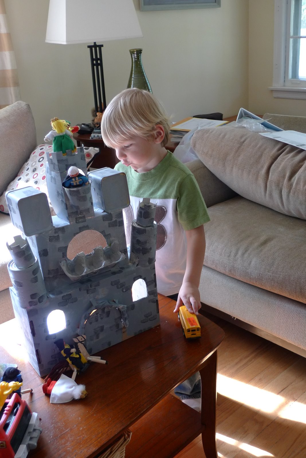 Learn, Play, Make!: Recycling Bin Castle