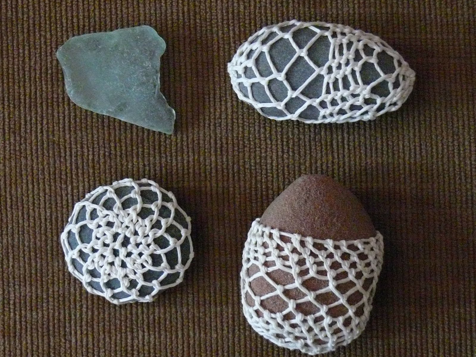 studio in the woods: What to do with that rock collection.....