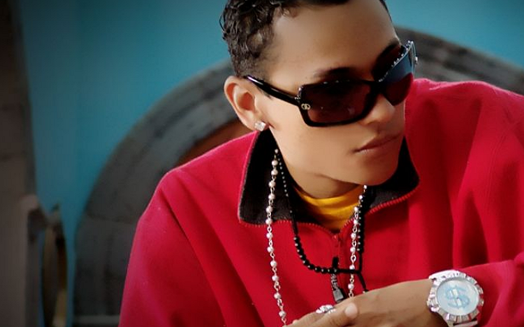 .: Flex vuelve sobre sus pasos