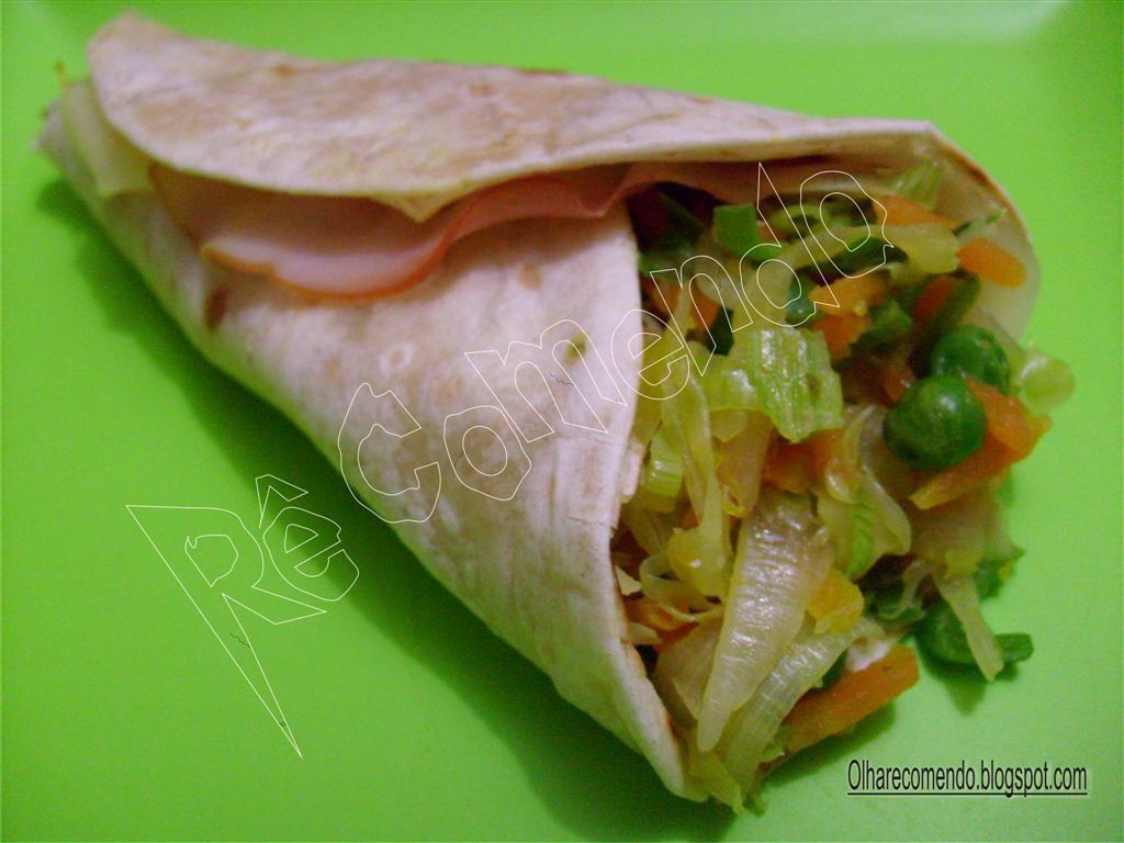 Rê Comendo: Wrap Mix de Legumes