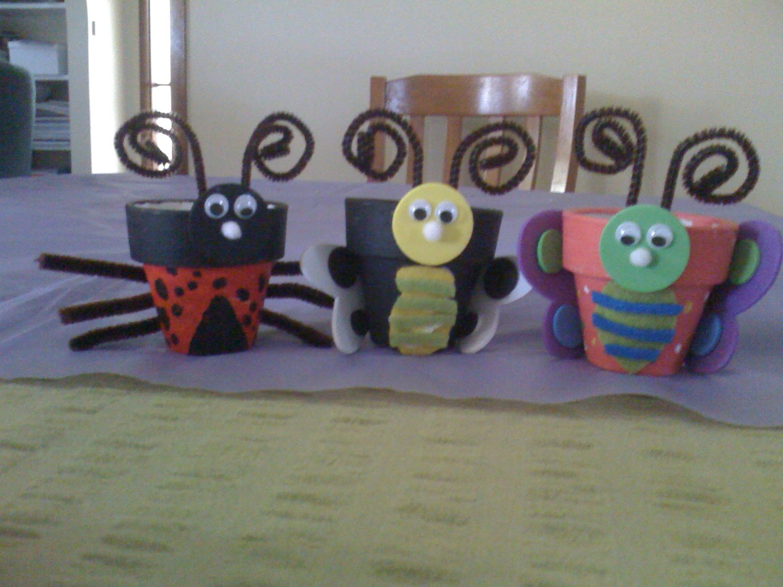 A little birdie told me.....: Lily and I did craft today.