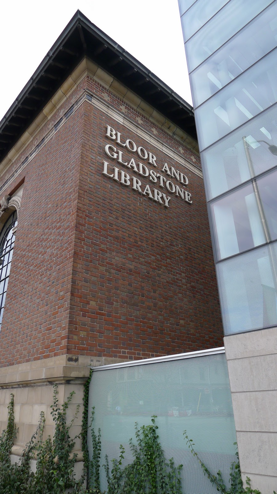 design deli: Bloor - Gladstone Public Library